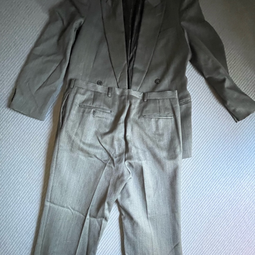 Gray Suit Christian Dior With Matching Pants - Gem